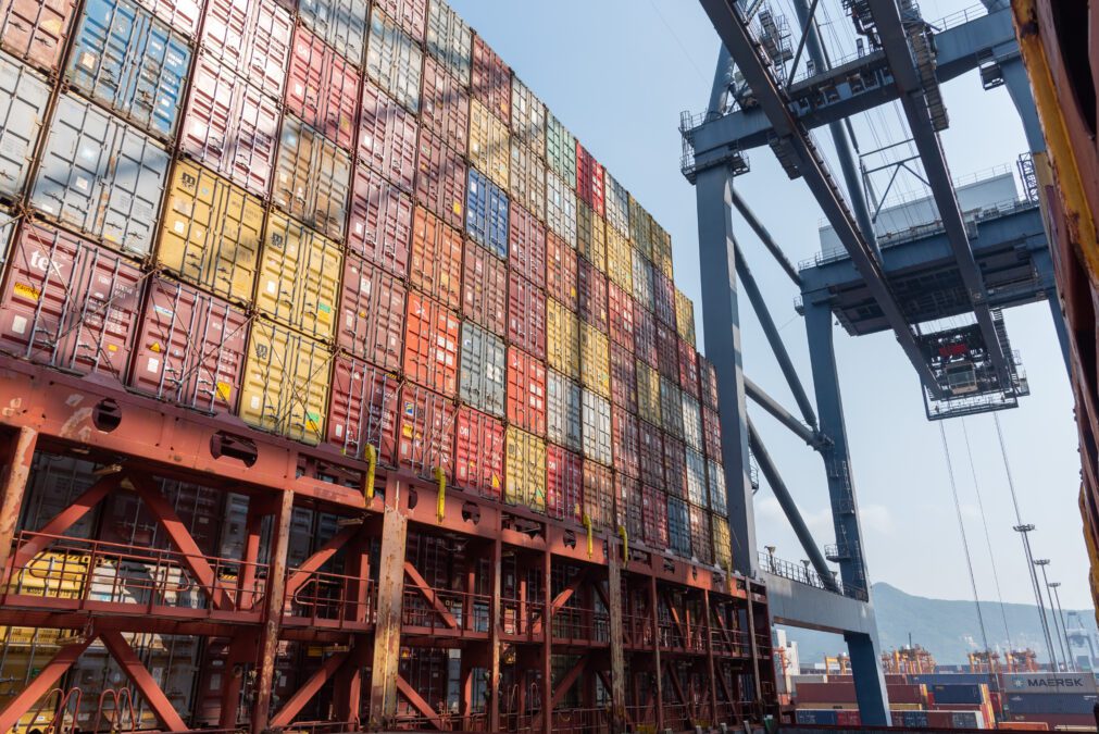 Peak season demand keeps ocean freight rates elevated as new vessel ...
