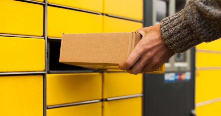 Everything you need to know about parcel lockers | DHL Logistics of Things