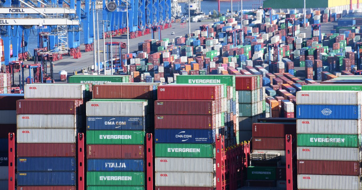 Rolled Cargo | DHL Logistics of Things